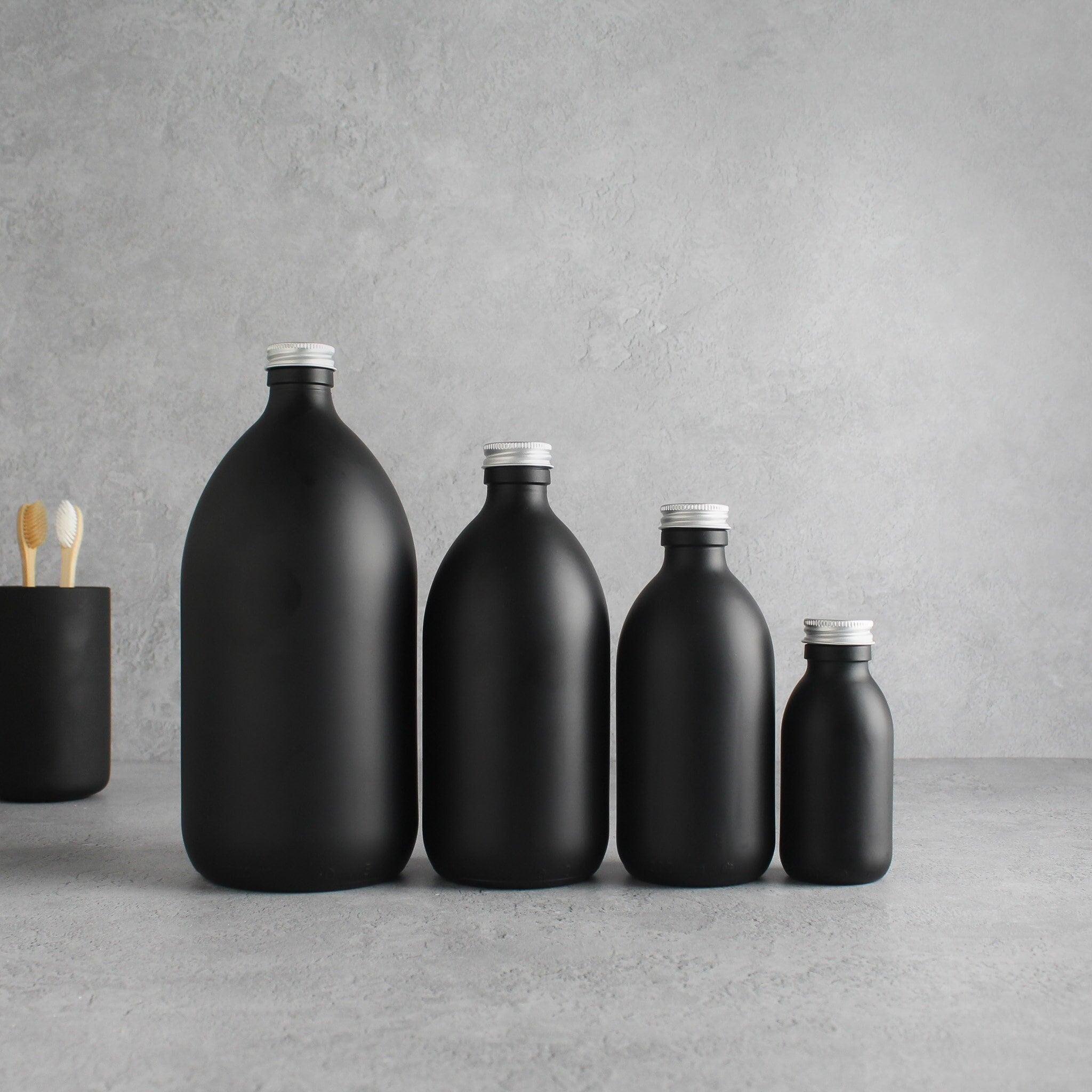 Matte Black Glass Bottle With Screw Cap – Namie Home